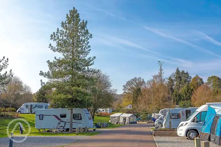 1,900+ caravan parks in the UK - top touring parks
