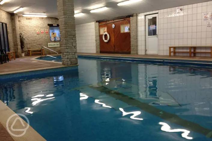 35+ campsites with swimming pools in Cornwall