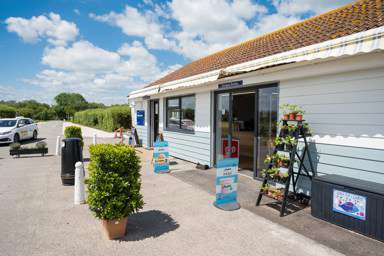 Waxham Sands Holiday Park in Great Yarmouth, Norfolk - book online now