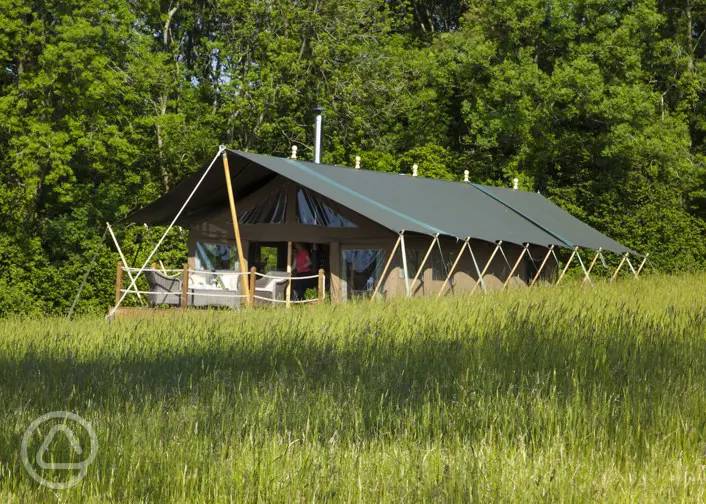Glamping holidays and short breaks - 1,500+ UK glamping sites