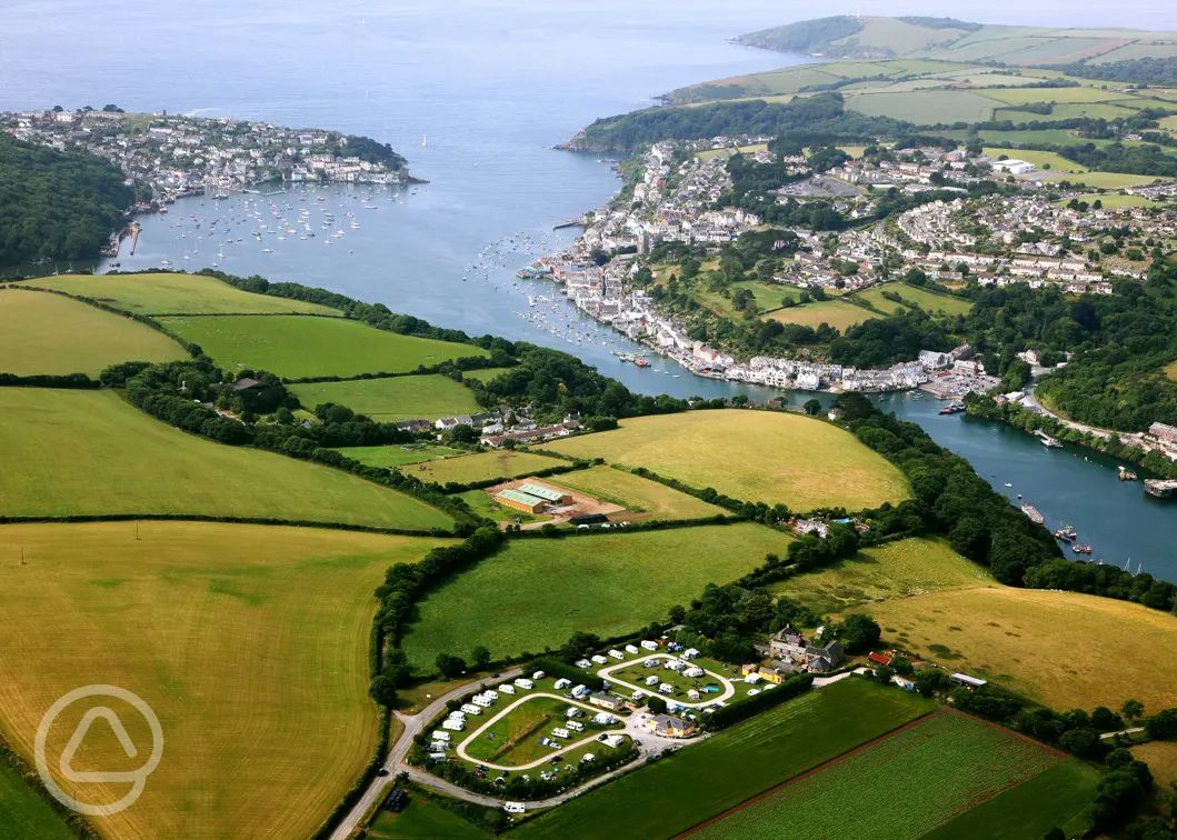 Looe caravan parks - the top caravan sites in Looe, Cornwall