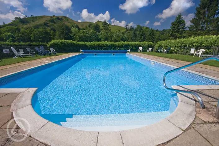 Campsites with swimming pools in Wales