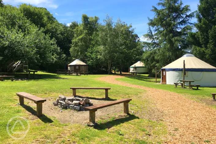 Campsites open all year in Devon - 70+ top year round sites