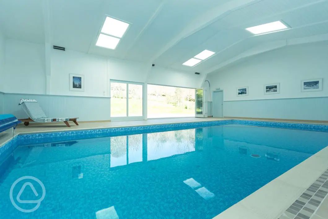 35+ campsites with swimming pools in Cornwall