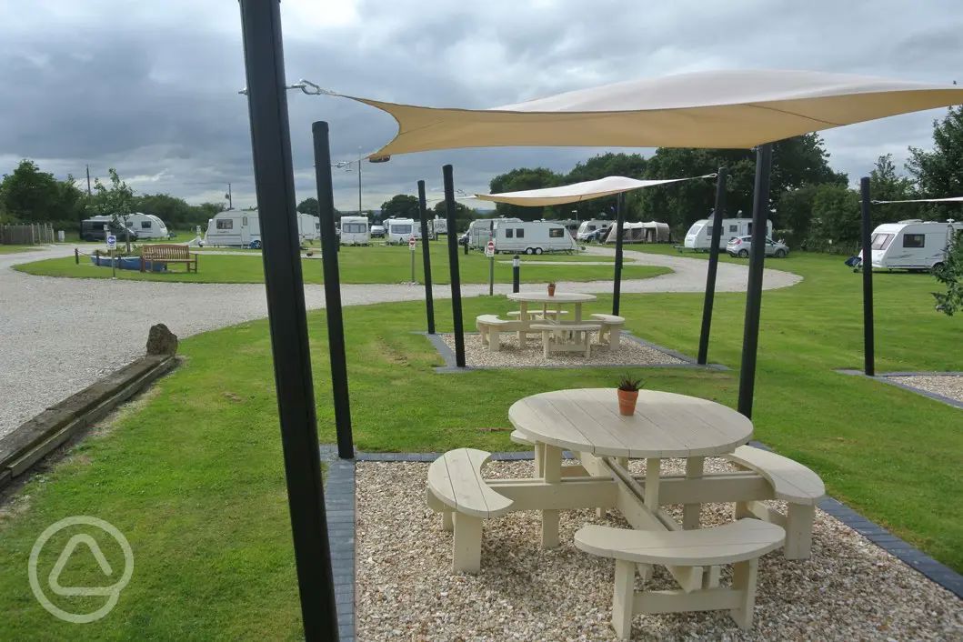 5 star touring caravan parks - 90+ UK five star touring sites