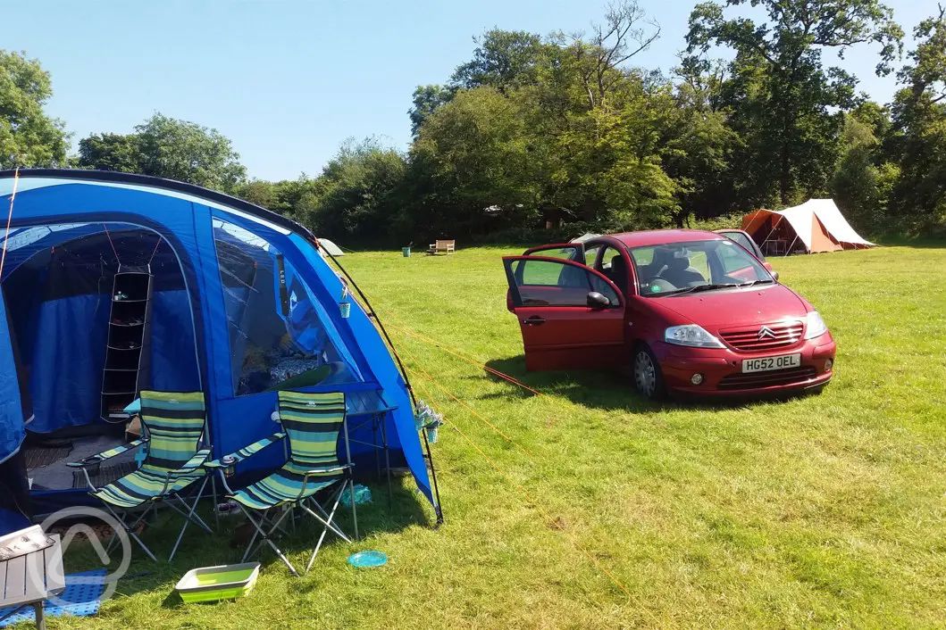 Campsites open all year in Devon - 70+ top year round sites