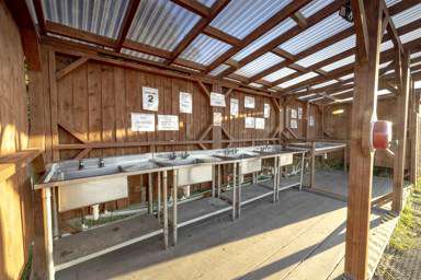 Lepe Beach Campsite in Exbury, Hampshire - book online now