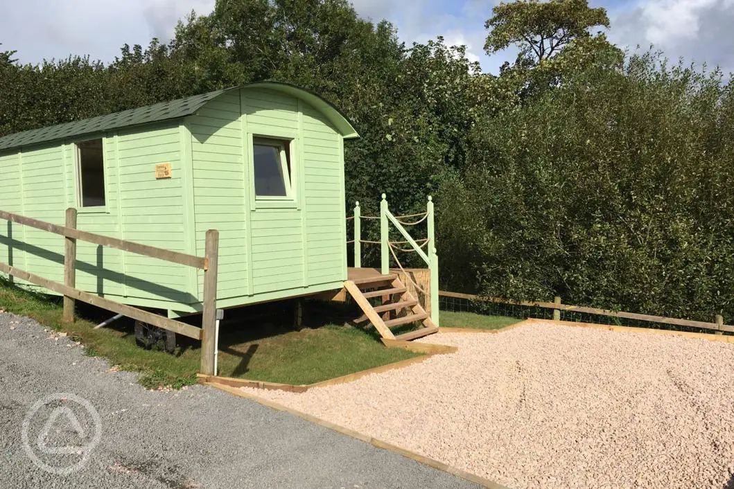 Campsites open all year in Devon - 70+ top year round sites