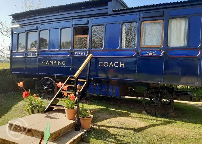 Railway carriage holidays | unique glamping in a train carriage