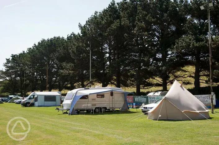 80+ campsites open all year in Cornwall - sites open year round