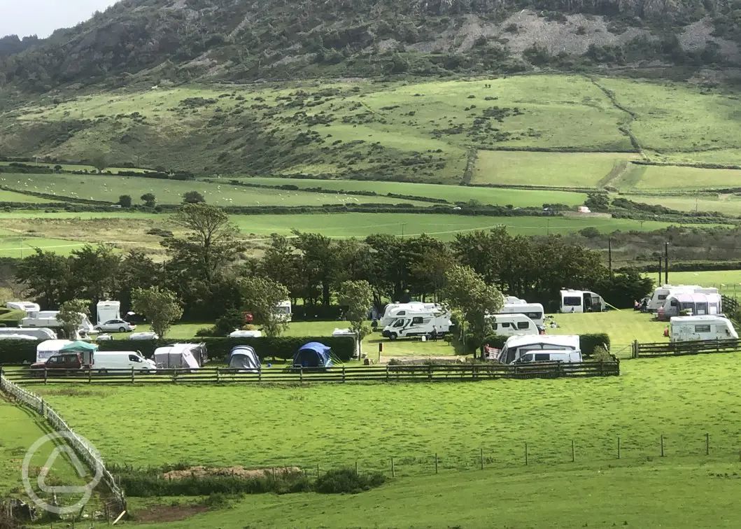 Morfa Nefyn campsites | Best camping in Morfa Nefyn, Gwynedd