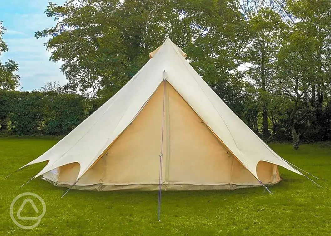 Bell tents in Wales - 45+ top bell tent glamping sites
