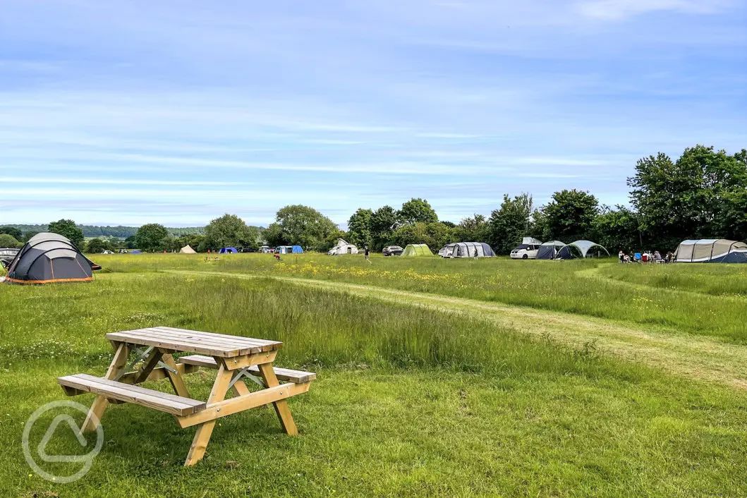 150+ offgrid campsites for camping in the UK