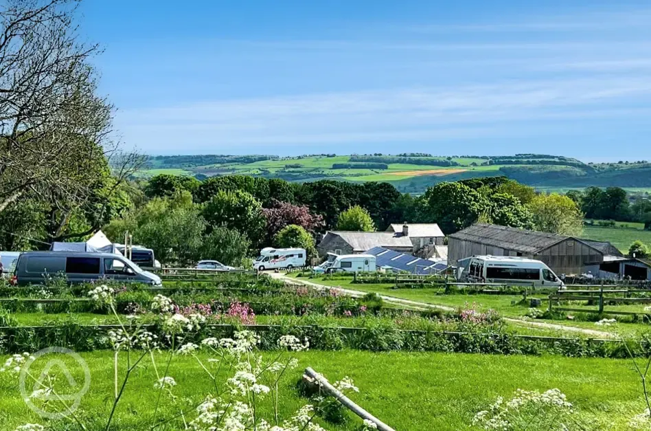 Dale Farm Rural Campsite in Bakewell, Derbyshire - book online now