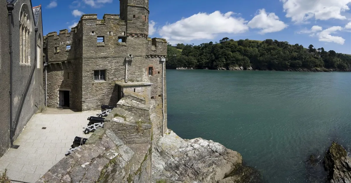 8 magnificent castles in Devon