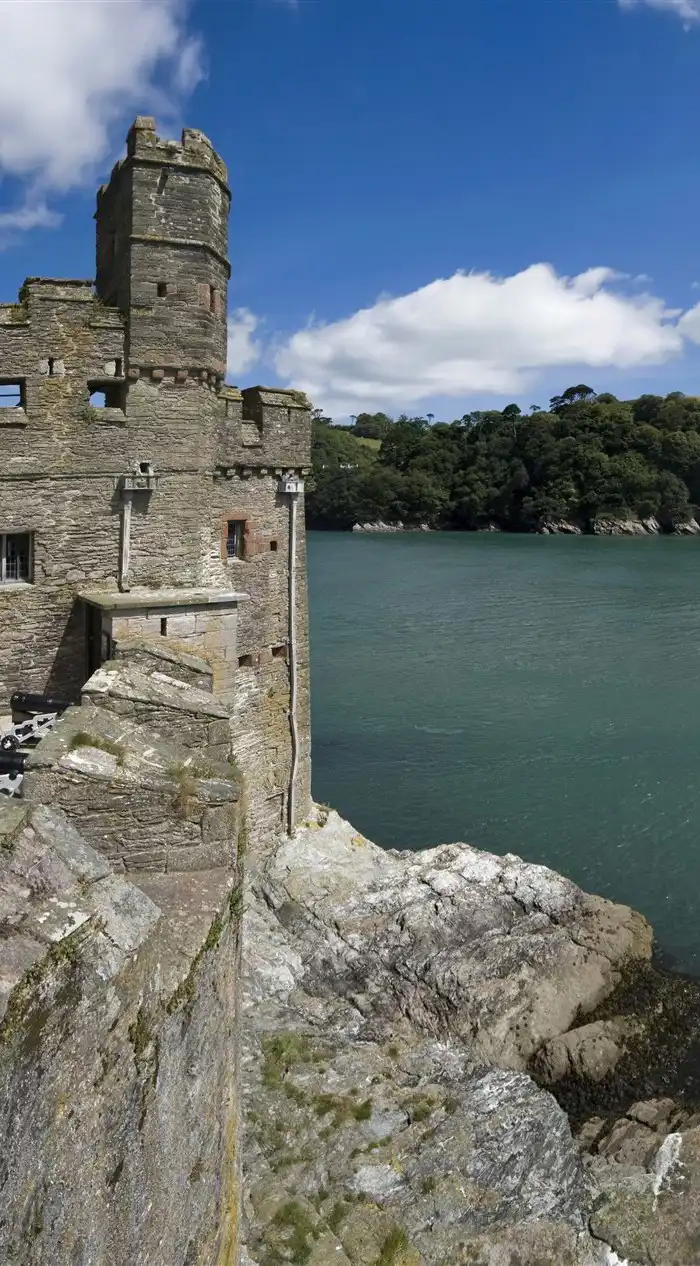 8 magnificent castles in Devon