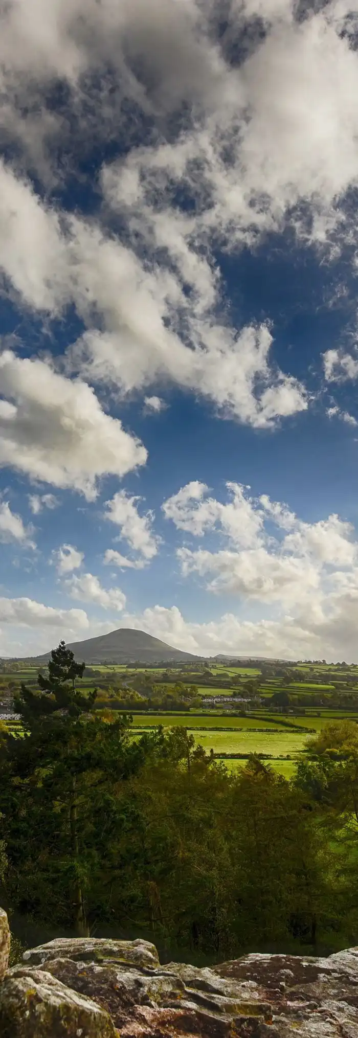 20+ glamping sites in Talgarth, Powys