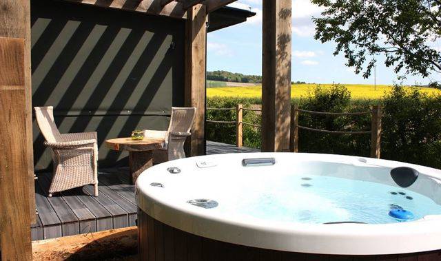 Find UK camping, glamping and touring sites at Campsites.co.uk