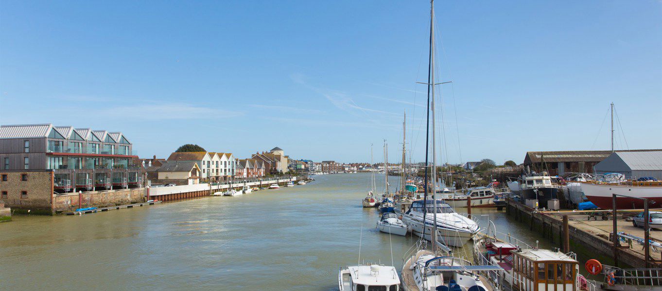 Littlehampton campsites | Best camping in Littlehampton, Sussex