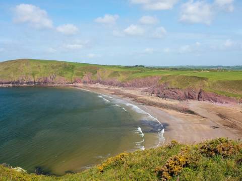 Manorbier campsites | Best camping in Manorbier, Pembrokeshire